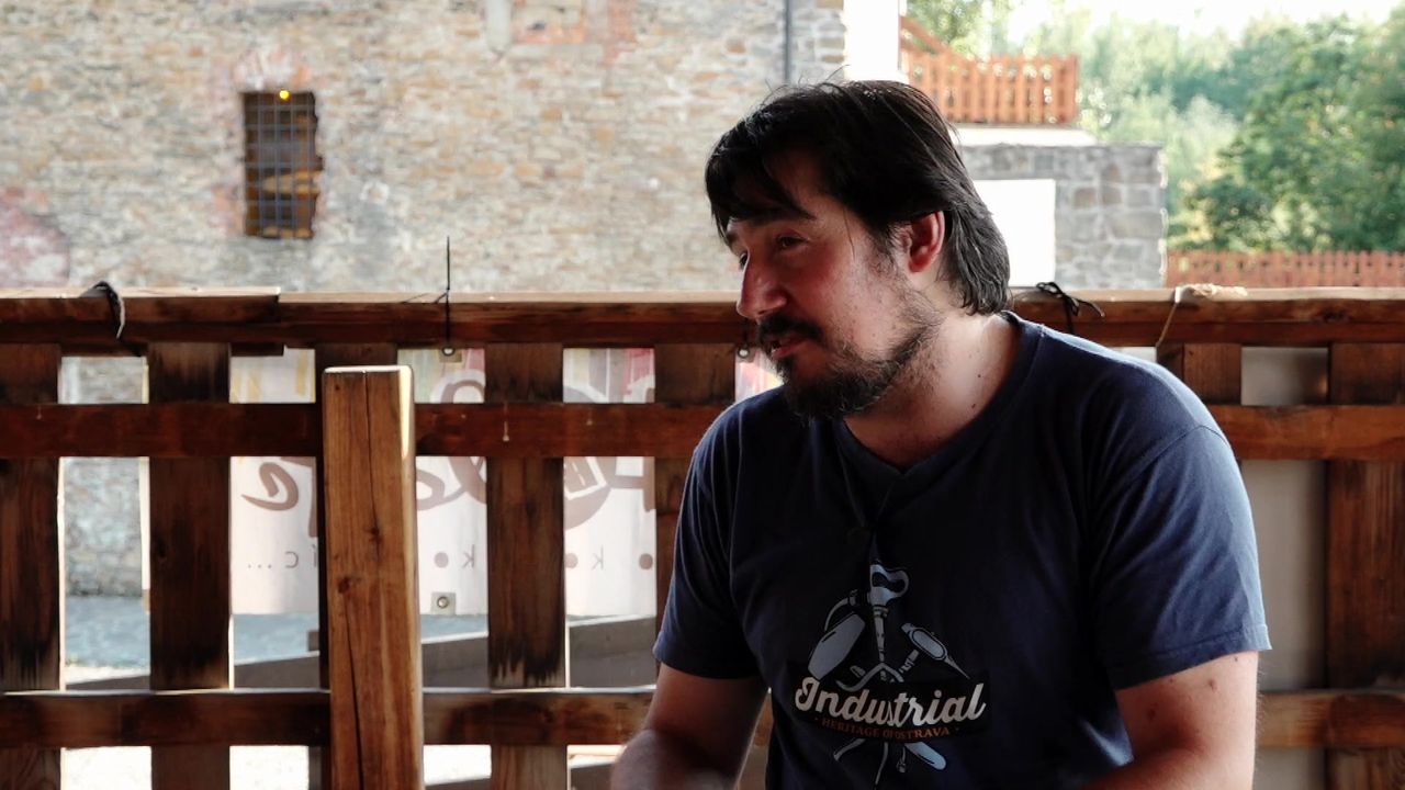 Shakespeare je a bude vždycky výzvou, říká herec Vladimír Polák | Stream Shakespeare je a bude vždycky výzvou, říká herec Vladimír Polák | Stream