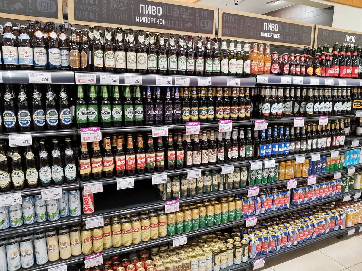 Foto: Nová piva i becherovka. Česká nabídka v Moskvě se i přes válku ...