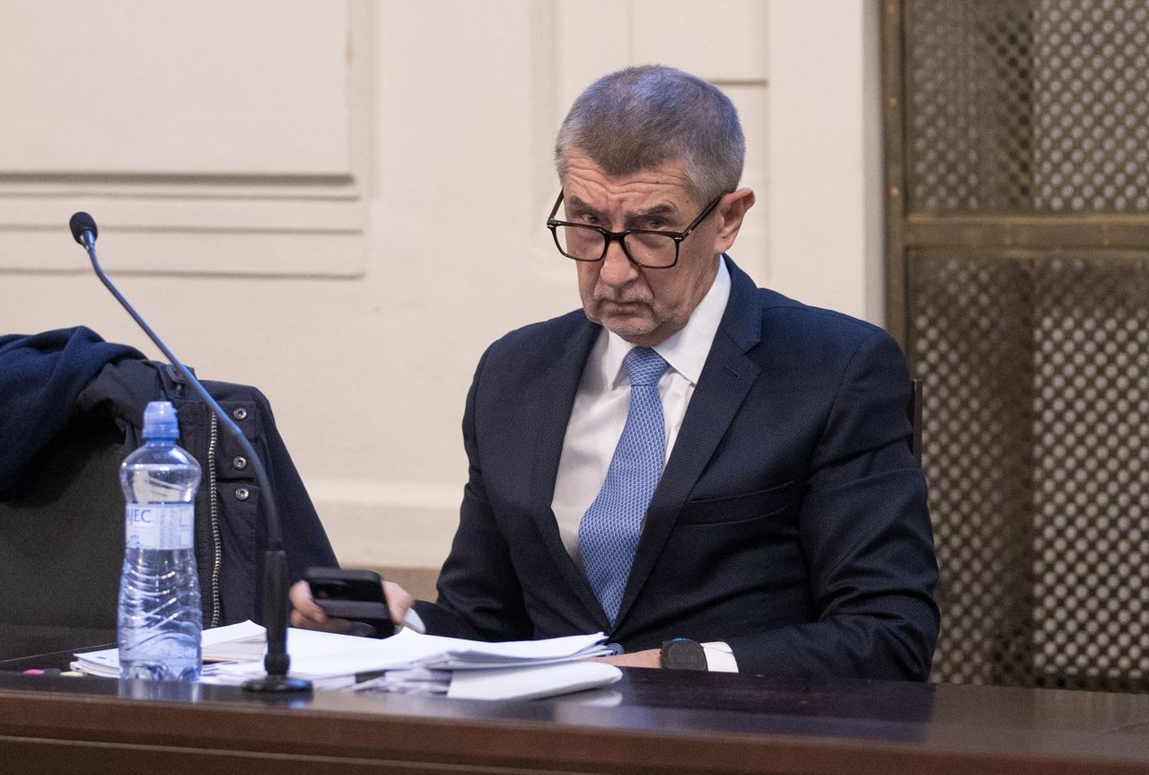 Zproštěn obžaloby. Soudce osvobodil Babiše v kauze Čapí hnízdo | Stream Zproštěn obžaloby. Soudce osvobodil Babiše v kauze Čapí hnízdo | Stream