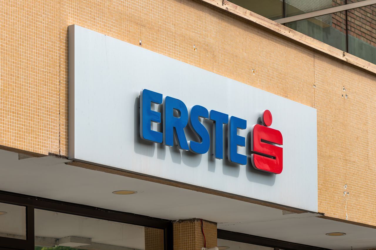 Erste se pochlubila. Na rozdíl od České spořitelny jí čistý zisk roste ...