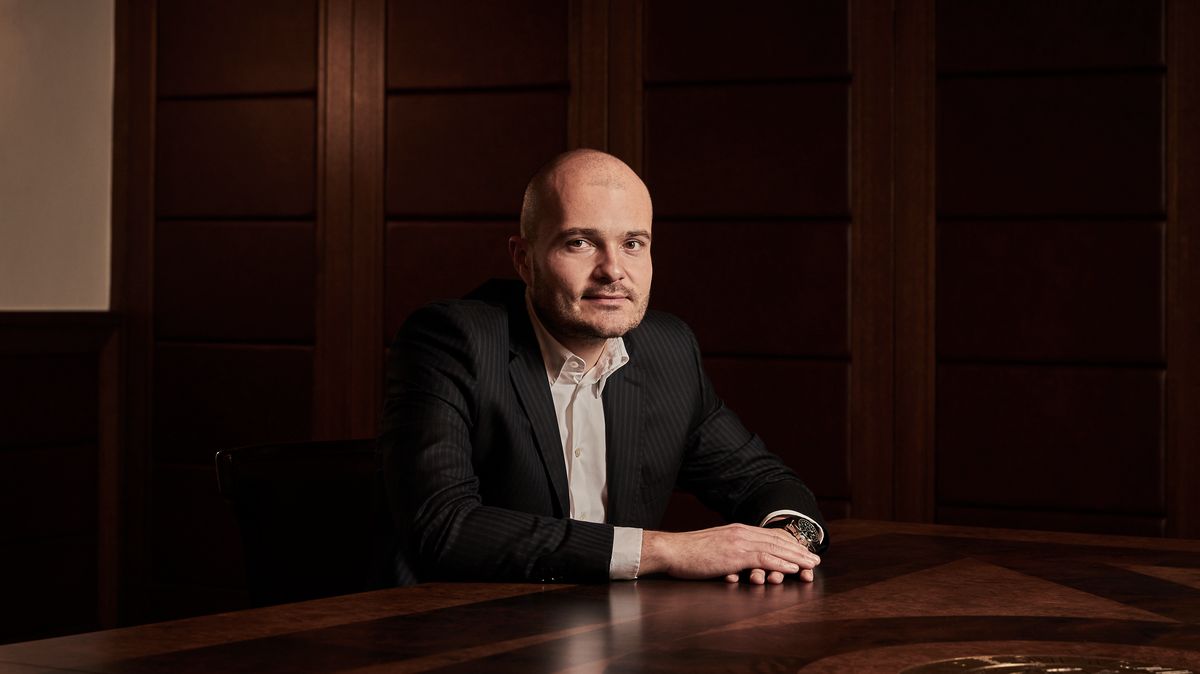 Zbrojařský magnát Strnad je podle Bloombergu nejbohatším Čechem ...