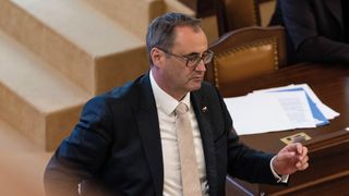 Stát nedal lhůtu na posudek a čeká. Vymáhání miliardy po Agrofertu ...