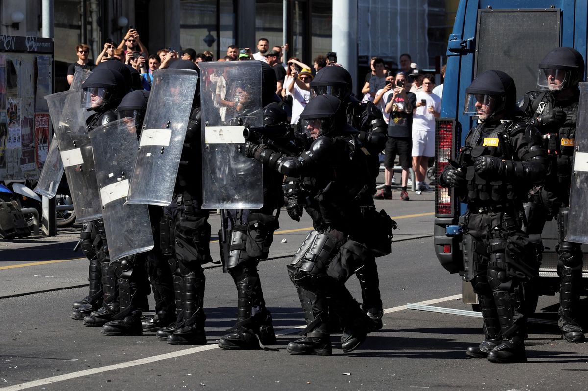 V Ženevě se sešly tisíce lidí na demonstraci proti summitu G7 - Seznam ...