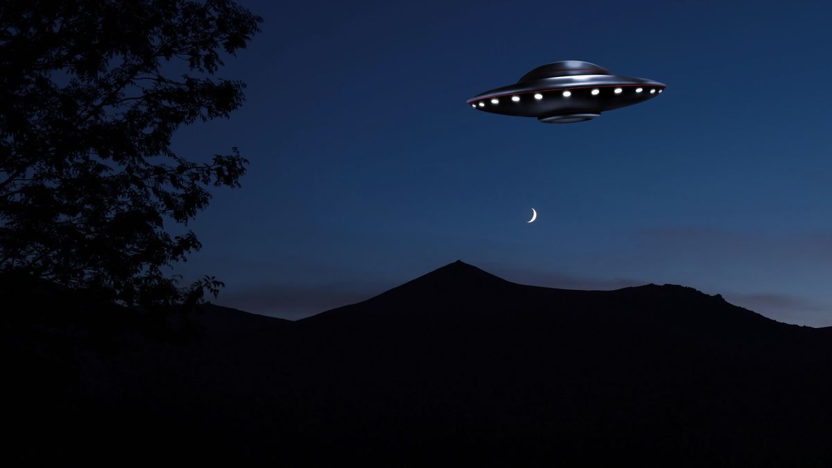 USA zveřejnily další materiály o UFO, lidé popisovali červeně zářící ...